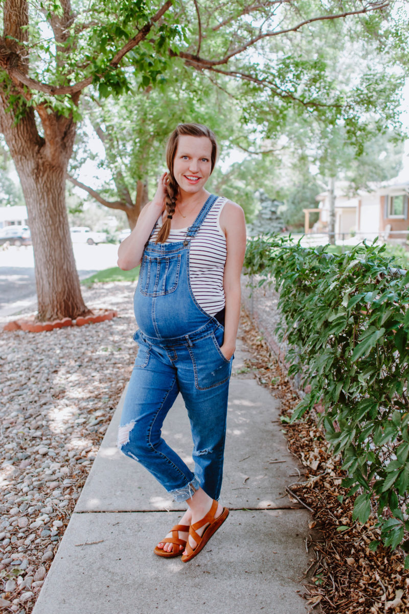 A Week of Outfits in my 3rd Trimester – Oak + Oats