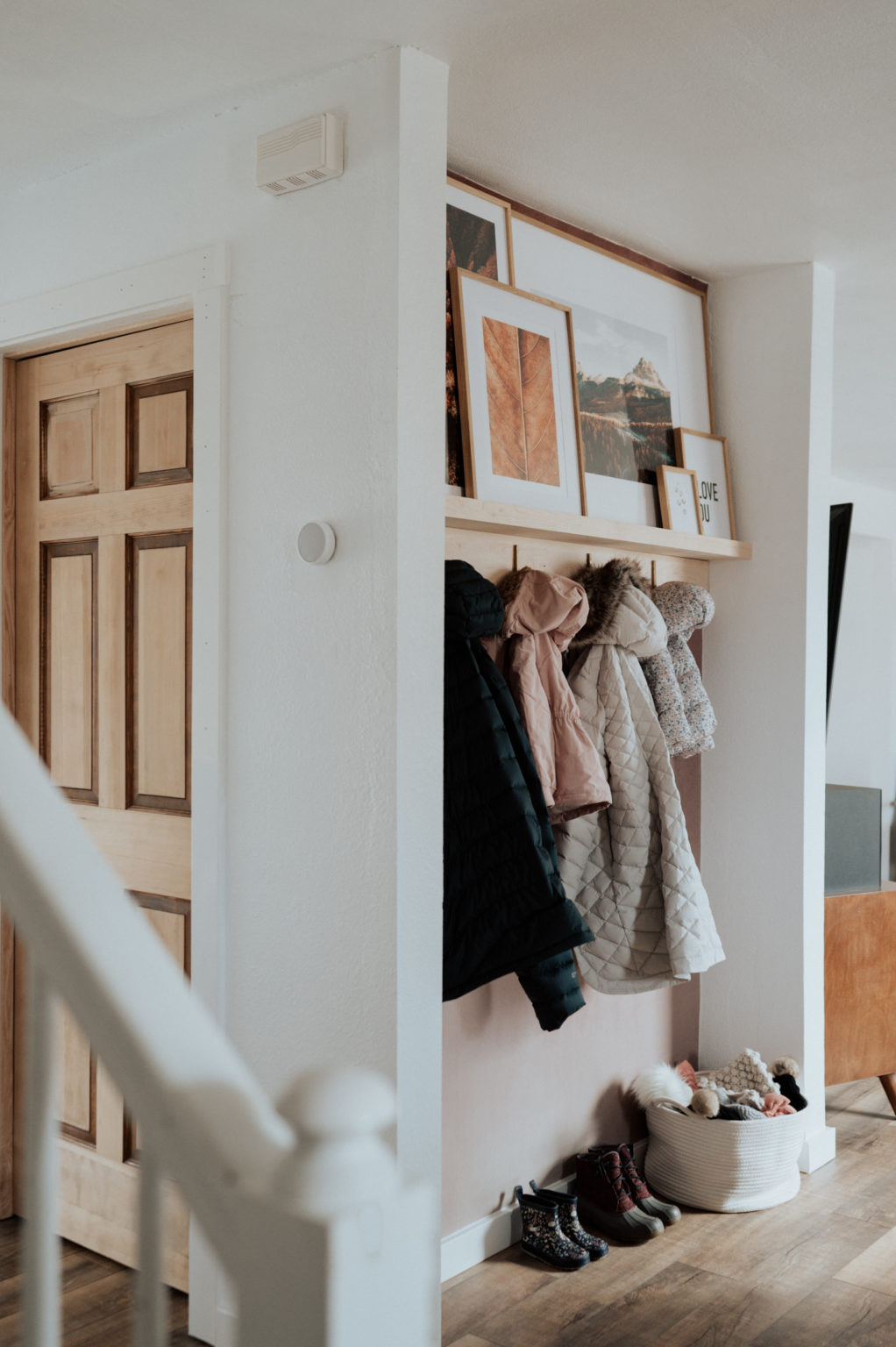 The Entryway – Oak + Oats