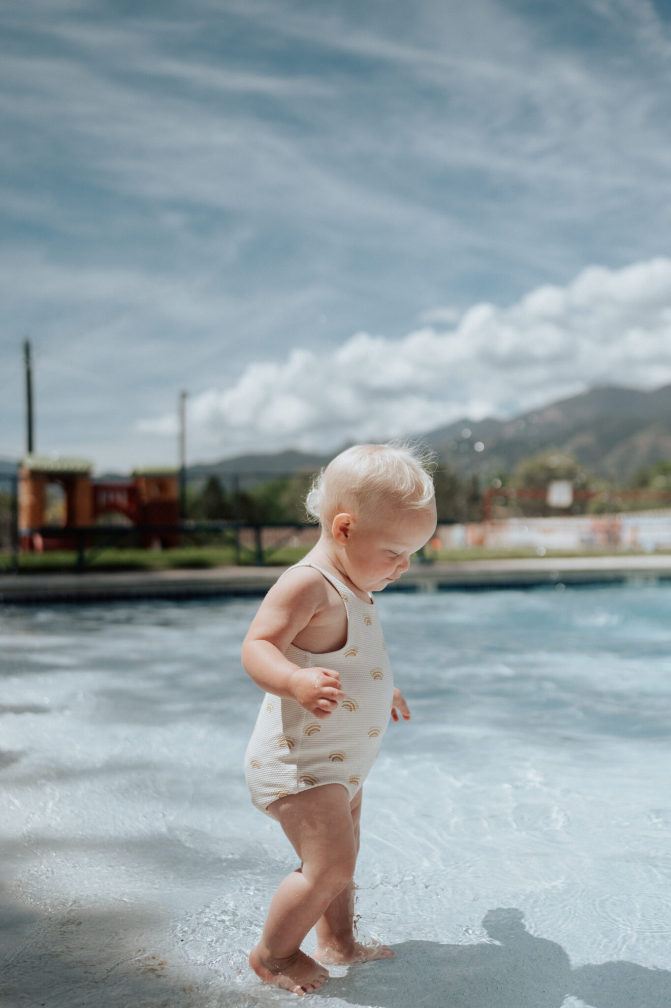 Back at the Pool – Oak + Oats