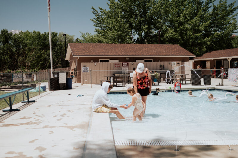 A week at the Pool – Oak + Oats