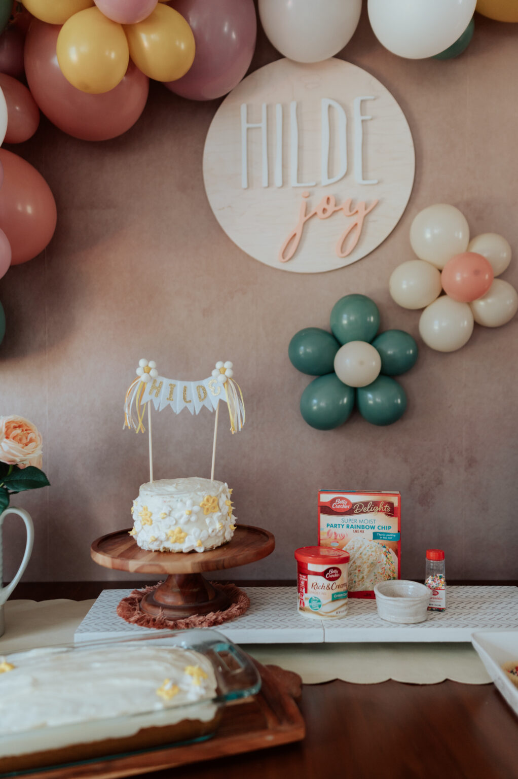 A Wildflower Themed Birthday Cake – Oak + Oats