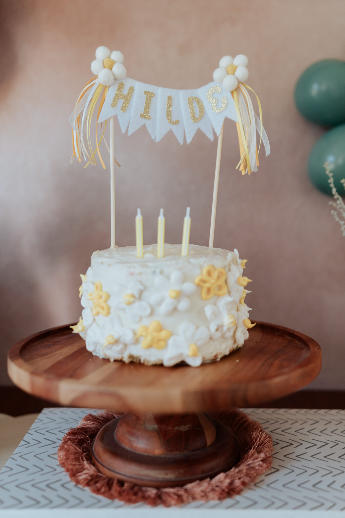 A Wildflower Themed Birthday Cake – Oak + Oats