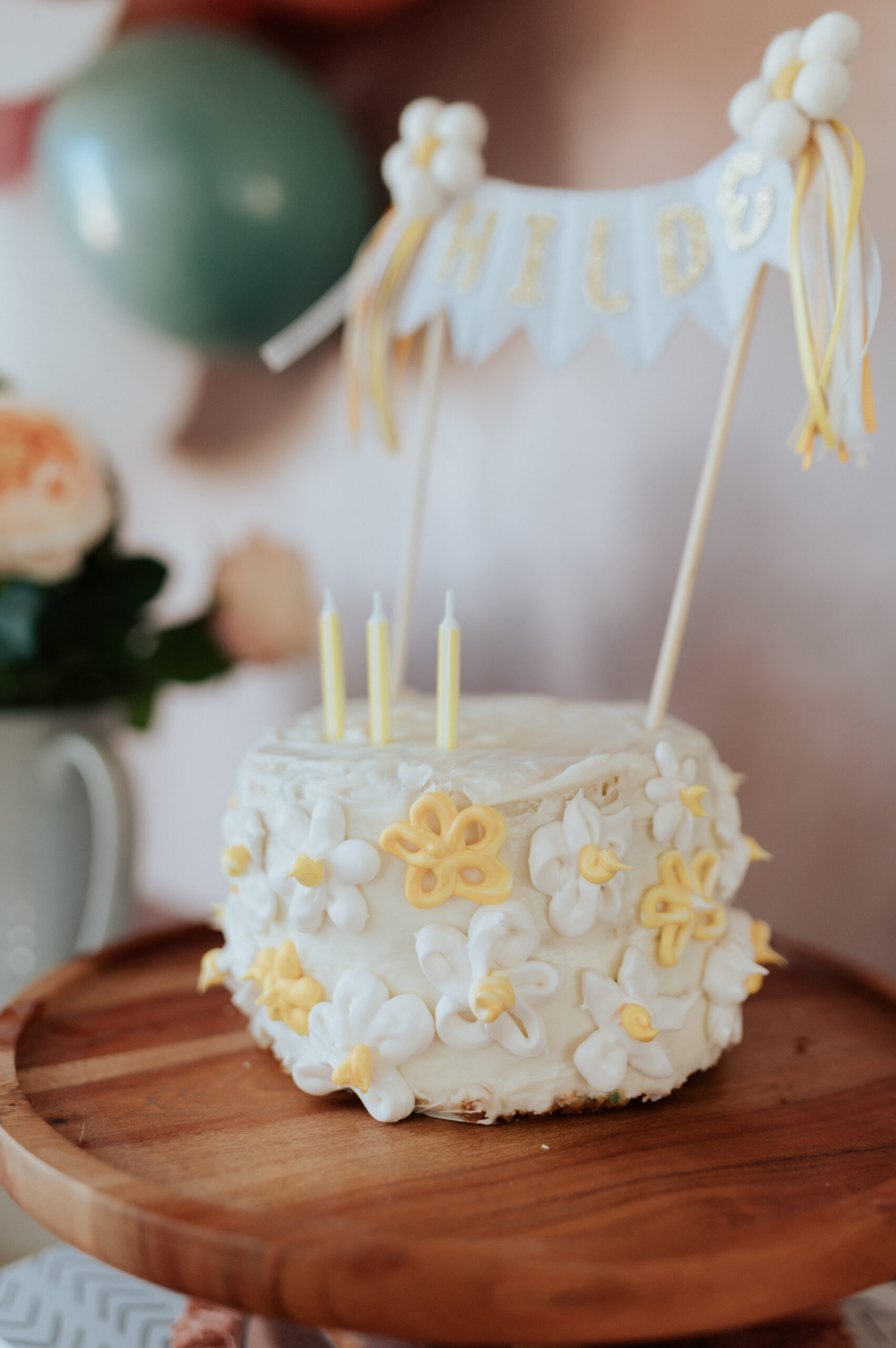 A Wildflower Themed Birthday Cake – Oak + Oats