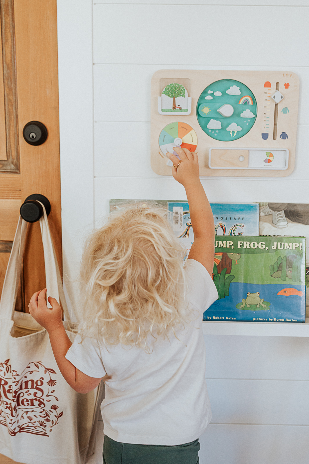 A Day of Peaceful Press Preschool – Oak + Oats